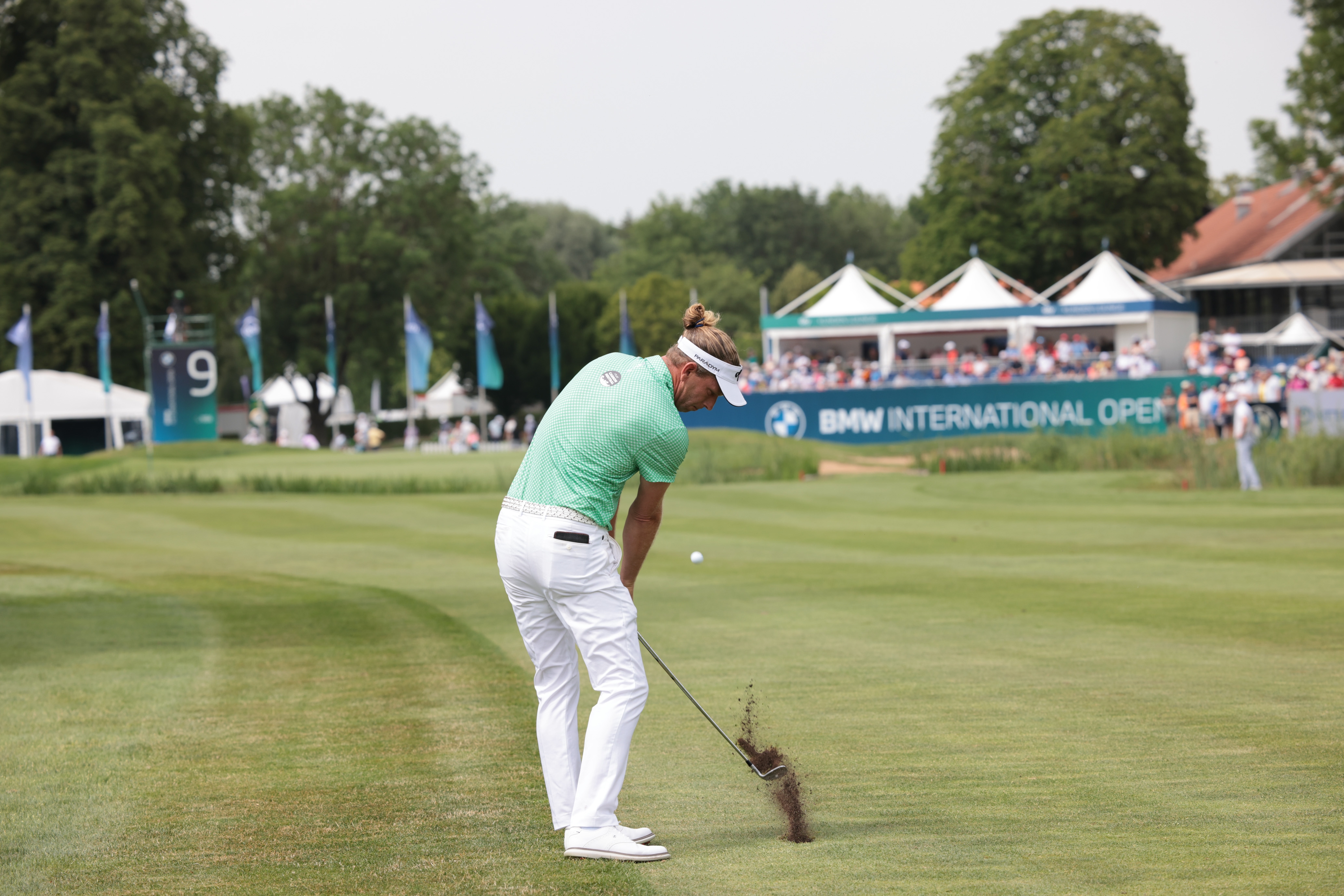 Golftip: zo krijg je een mooie strakke balvlucht met de ijzers • Golf.nl
