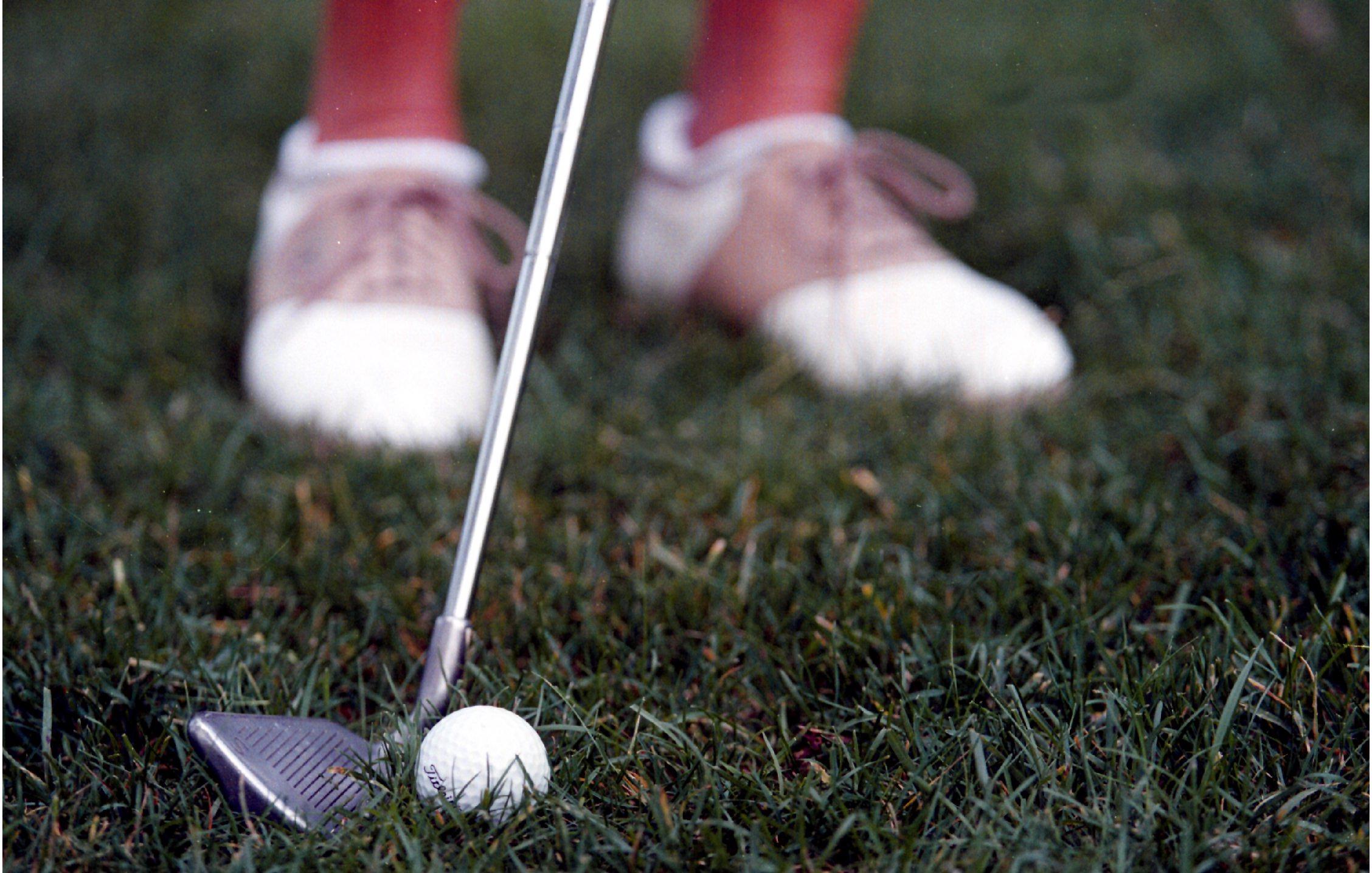 Hoe voorkom je de verschrikkelijke shank bij het chippen? • Golf.nl