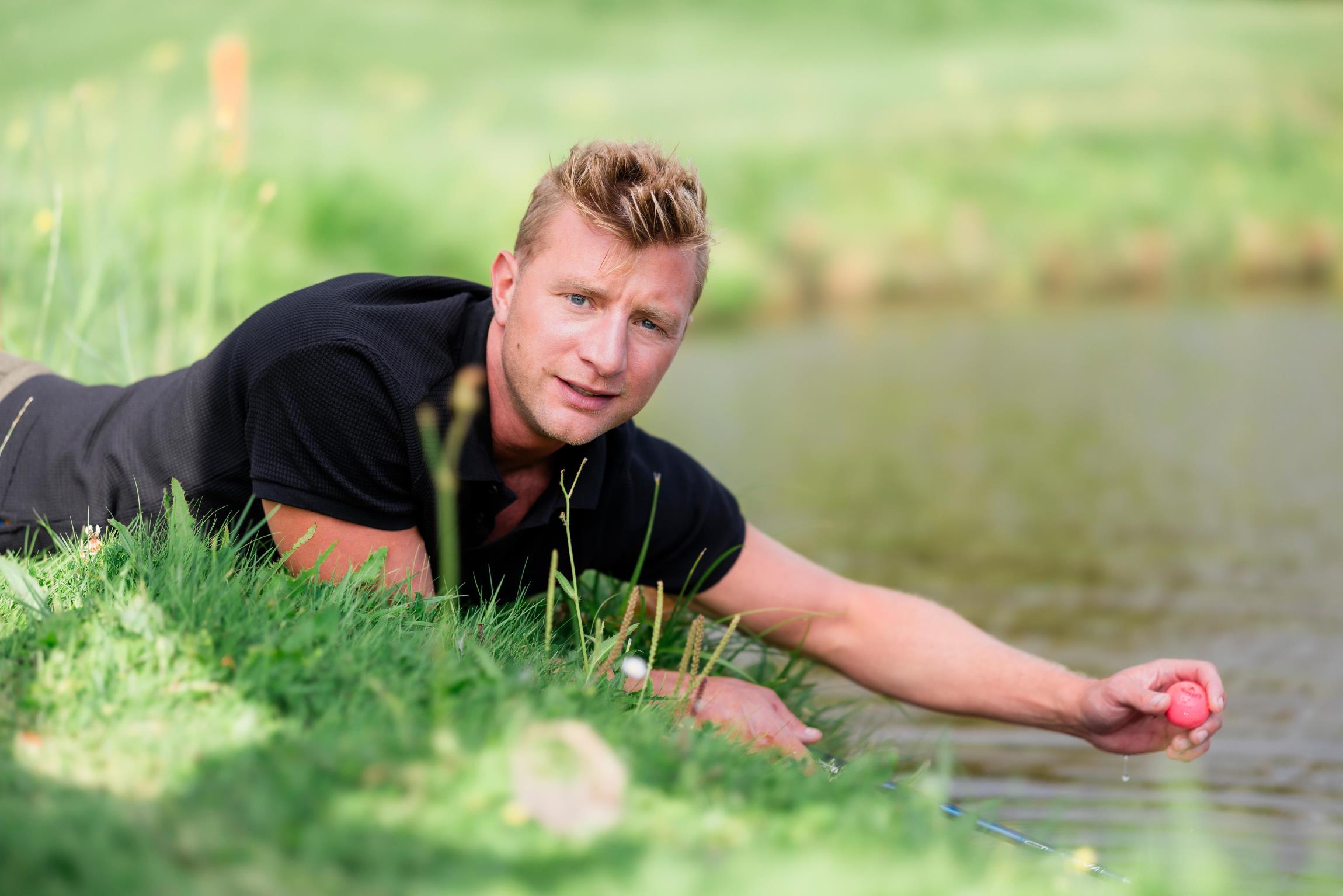 Jan Versteegh heeft niet zijn dag op de golfbaan: 'Nog nooit zo beroerd ...