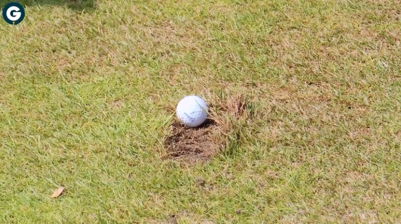 Golfinstructie: hoe sla je uit een divot? • Golf.nl